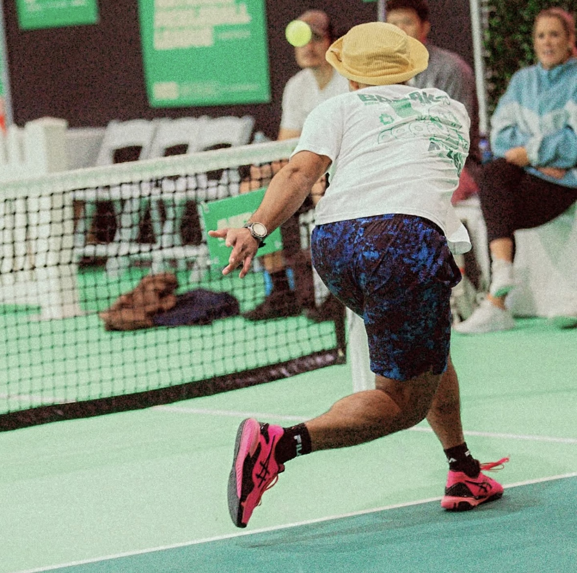 How to play pickleball (beginner's edition) - Beyond the Court